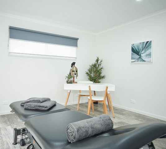 FORTRESS STABILITY 3-SECTION TREATMENT TABLE | Medical Supplies, Doctor ...