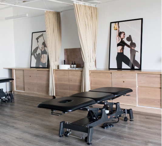 FORTRESS STABILITY 3-SECTION TREATMENT TABLE | Medical Supplies, Doctor ...